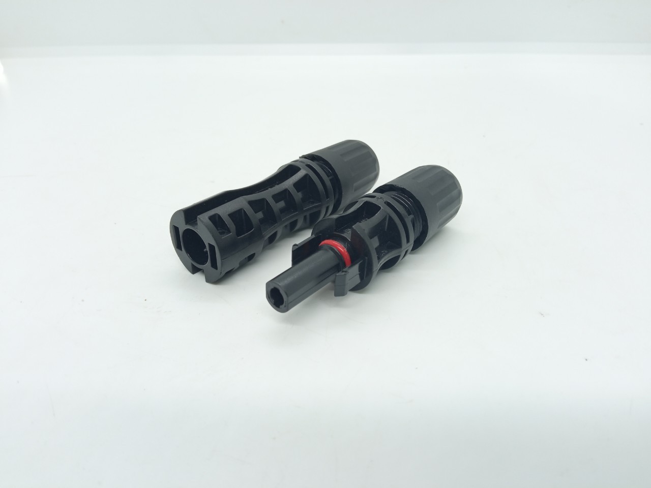 ขั้วต่อแผงโซล่าเซลล์ MC4 1500v จำนวน 1 คู่ – บริษัท อาร์3โซล่าเซลล์ จำกัด